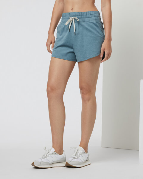 Vuori - Women's Halo Performance Short 2.0 - Military & Gov't Discounts ...